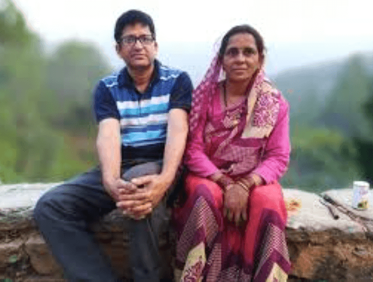 Pawan Pahadi Monthly Income: How Much Does He Earn? - veinard = le veinard